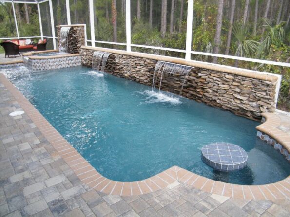 Top Benefits of Owning a Pool in the Tampa Bay Area Today